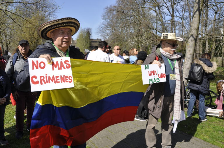 Marcha Internacional en Protesta por las Muertes Sistemáticas de los ...