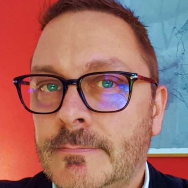 Les chercheurs associés