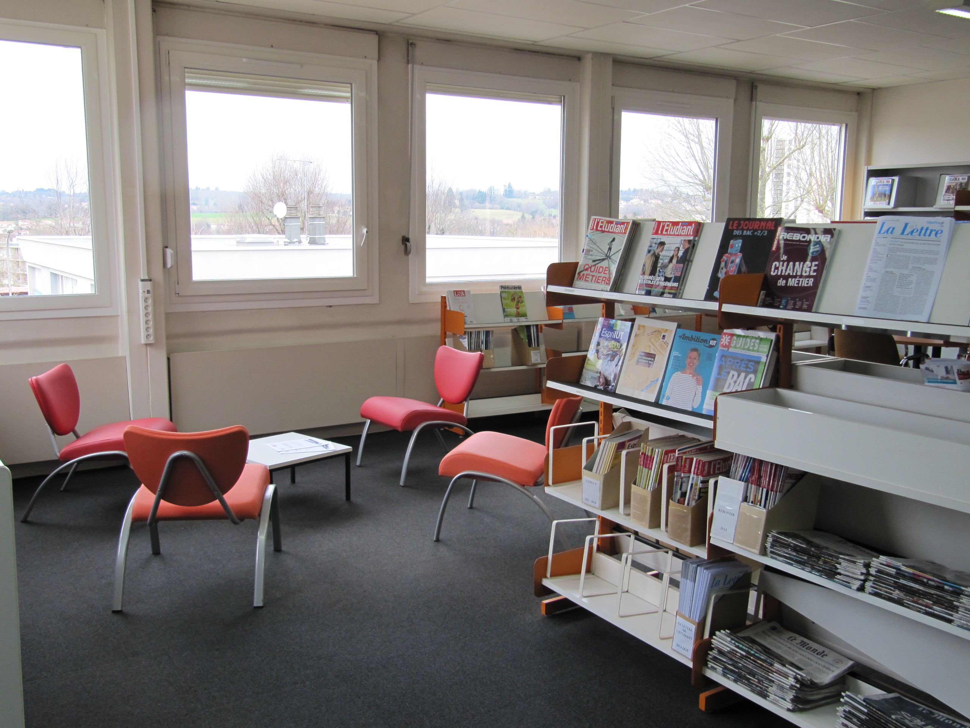 BU IUT du Limousin- Site de Limoges - Service Commun de la Documentation